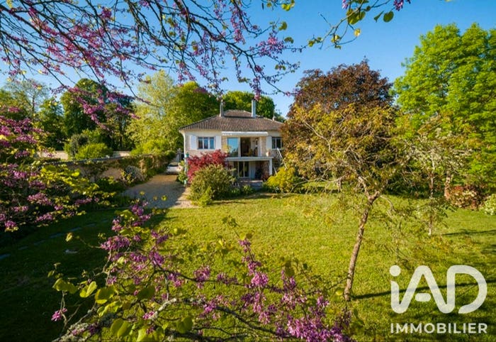 Maison 7 pièces à vendre à Chartrettes