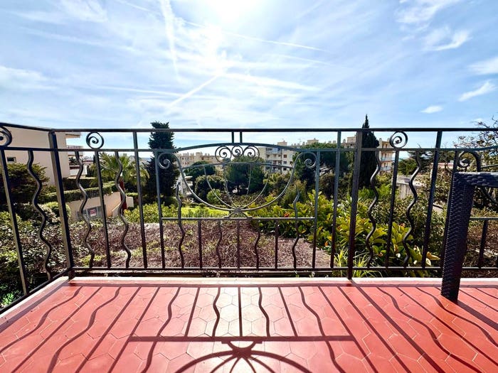 Cannes, Croix des Gardes : Appartement 3 pièces à vendre