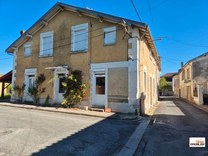 Razac-sur-l'Isle : Maison 8 pièces à vendre