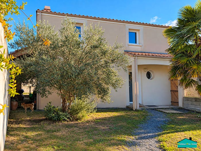 Corcoué-sur-Logne - Maison 5 pièces à vendre