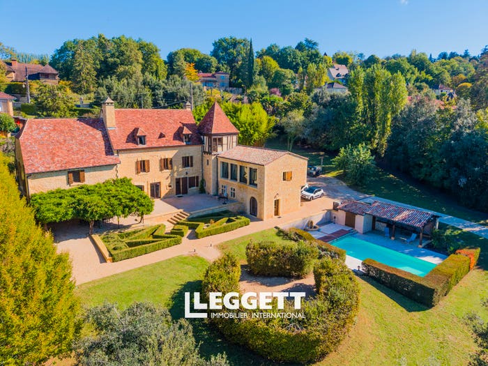 Maison 13 pièces à vendre à Sarlat-la-Canéda