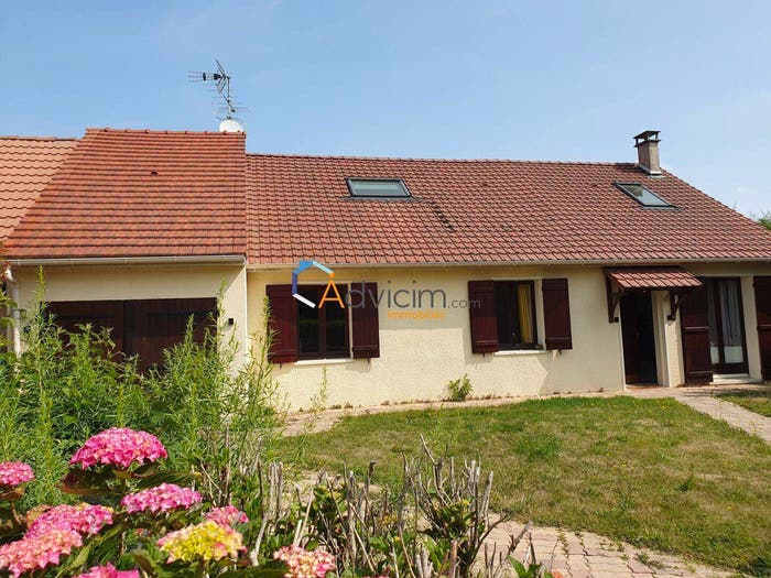 Saint-Firmin-des-Bois : Maison 5 pièces à louer