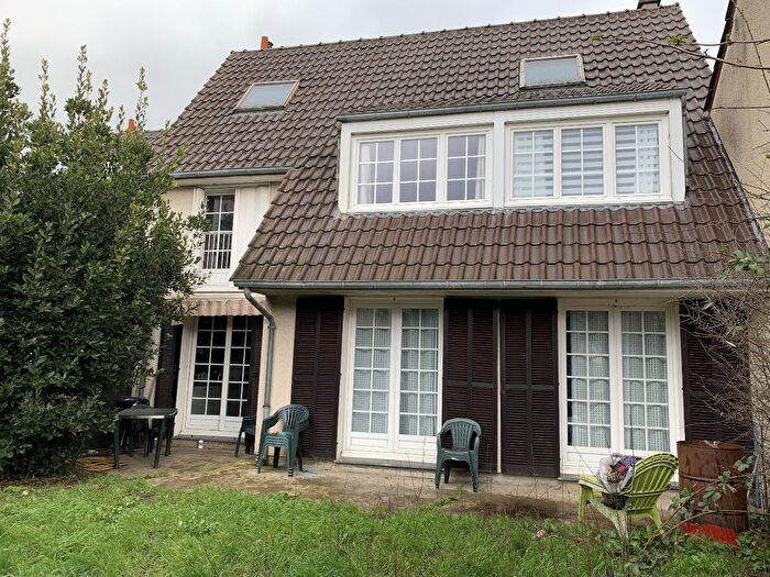 Breuillet : Maison 8 pièces à vendre
