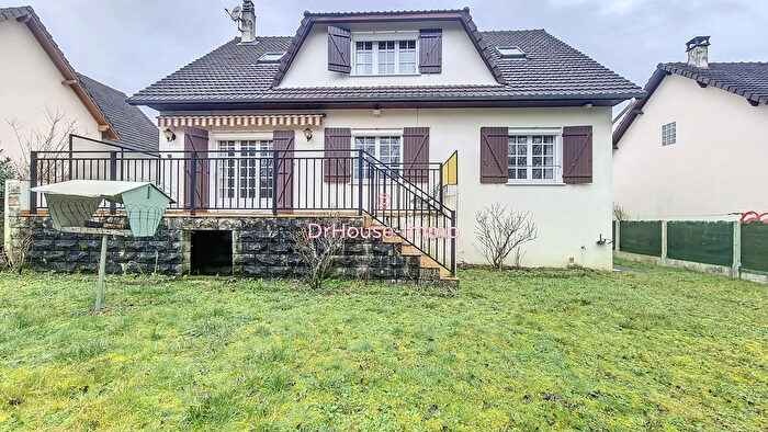 Maison 7 pièces à Mantes-la-Ville, Merisiers, Plaisances, Belles Lances, à vendre