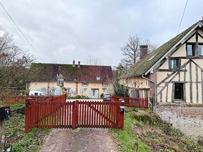 Maison 15 pièces à Charny, à vendre