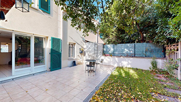 Maison 6 pièces à vendre à Nanterre, Petit Nanterre