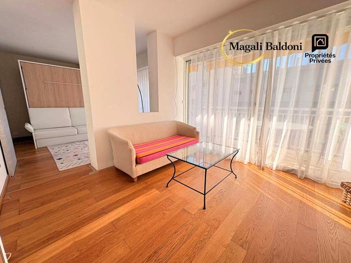 Appartement 2 pièces à louer à Ville-Les Saquedes-Le Bouillonnet, Sainte-Maxime