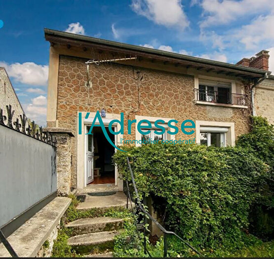 Jambville - Maison 4 pièces à vendre