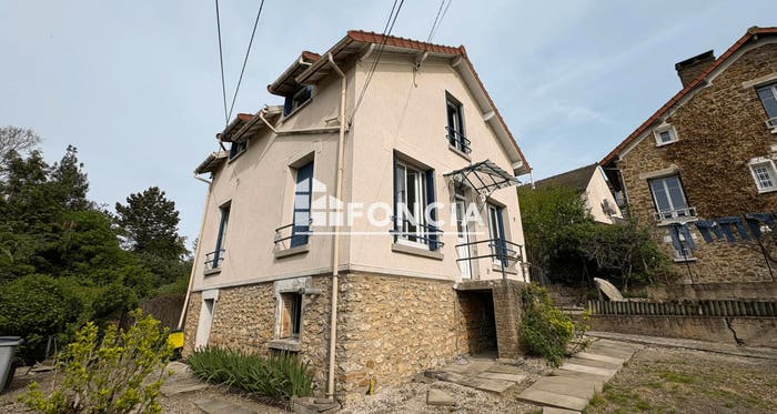 Villeneuve-Saint-Georges, Fort - Maison 6 pièces à vendre