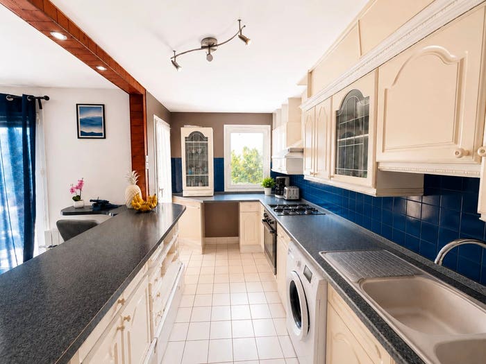 Livry-Gargan, Zones Commerciales - Appartement 3 pièces à vendre