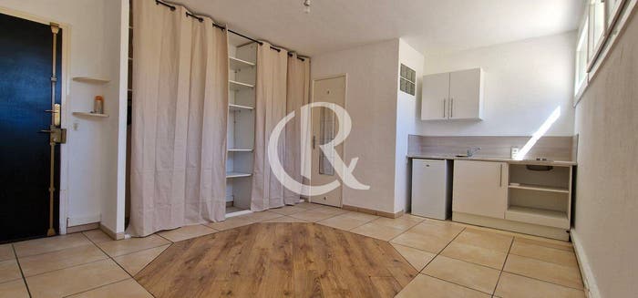 Hyères : Appartement 1 pièce à louer