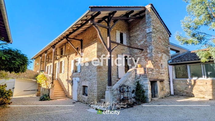 Maison 14 pièces à Verzé, à vendre