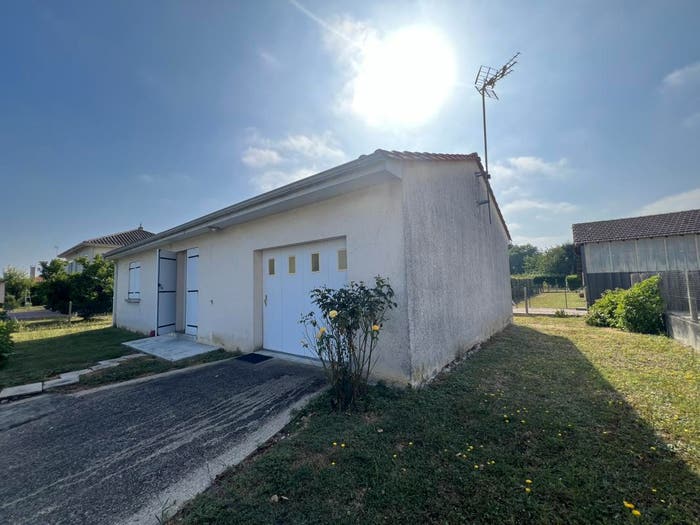 Maison 3 pièces à Saint-Aigulin, à vendre