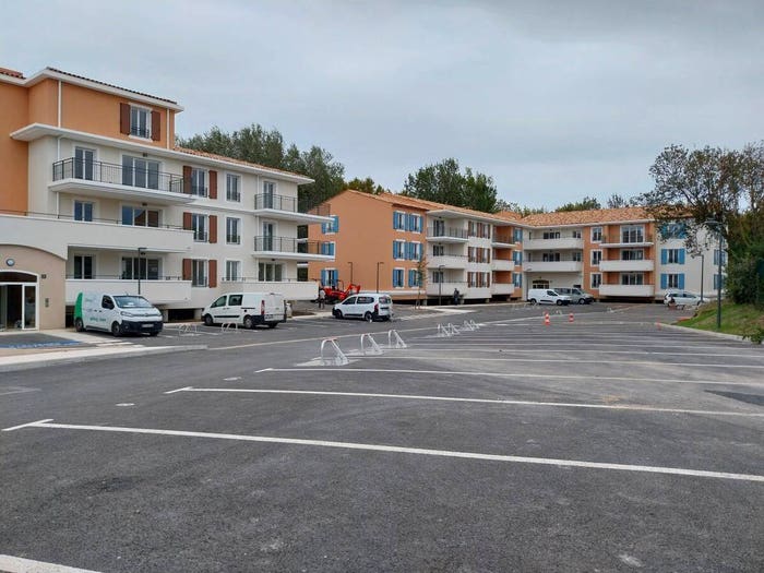 Est, Cogolin : Appartement 4 pièces à louer