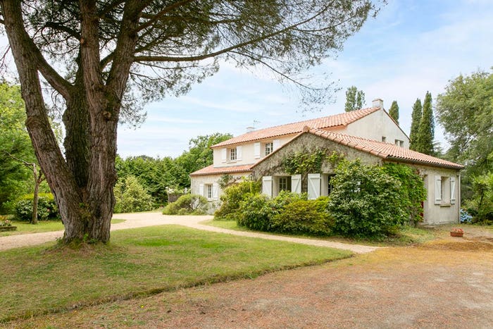 Maison 11 pièces à Gétigné, à vendre