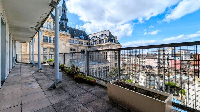 Centre Ville-Basilique, Saint-Denis : Appartement 3 pièces à louer