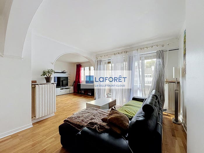 Appartement 4 pièces à La Celle-Saint-Cloud, Le Centre, à vendre