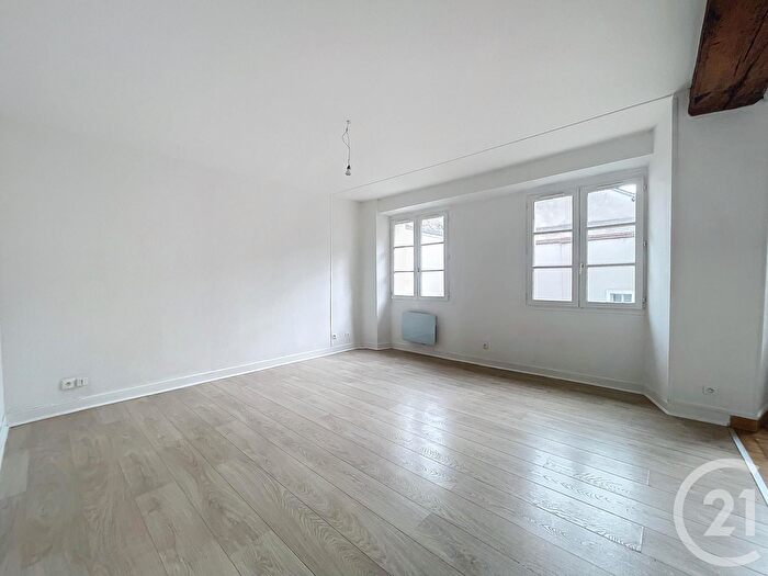 Appartement 2 pièces à vendre à Montereau-Fault-Yonne, Ville basse