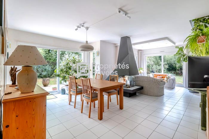 Maison 8 pièces à vendre à Bièvres