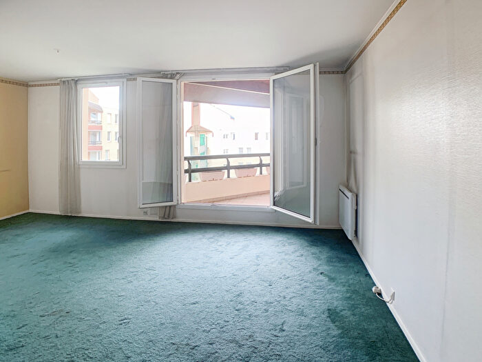 Asnières-sur-Seine, Coubertin : Appartement 3 pièces à vendre