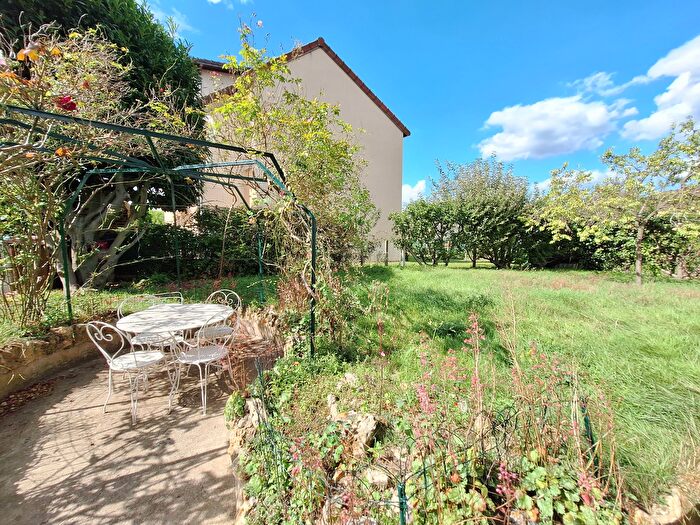 Maison 5 pièces à Fontenay-le-Fleury, à vendre