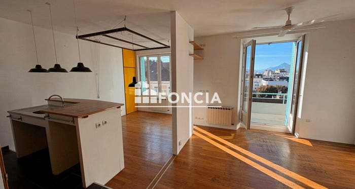 Berriat-Ampere, Grenoble : Appartement 2 pièces à louer
