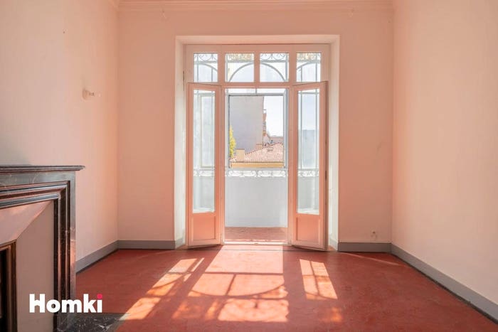 Marseille 4ème, Cinq Avenues : Appartement 4 pièces à vendre