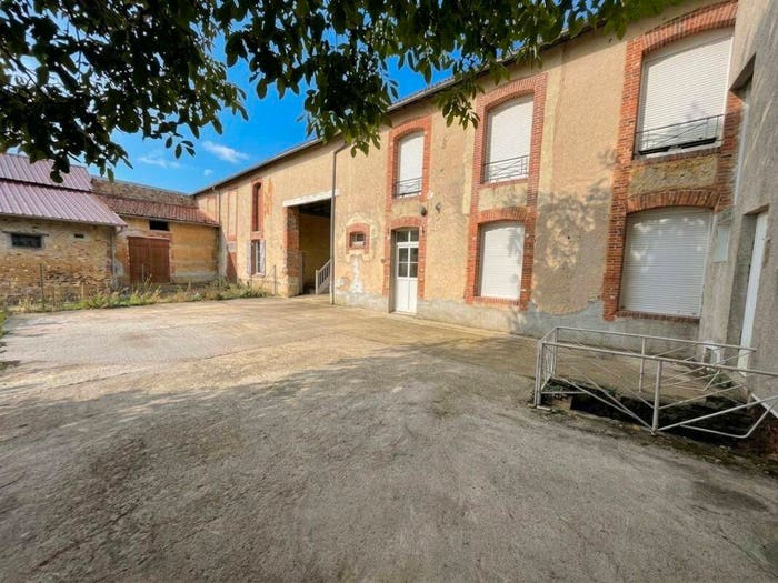 Maison 6 pièces à louer - La Caure