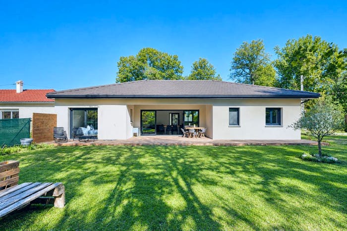Maison 4 pièces à vendre à Saint-Victor-de-Morestel
