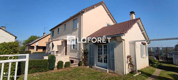 Mantes-la-Ville, Merisiers, Plaisances, Belles Lances : Maison 5 pièces à vendre