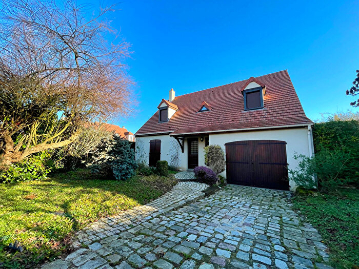 Maison 7 pièces à Saint-Rémy-lès-Chevreuse, à vendre