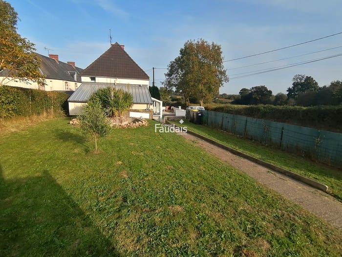 Maison 5 pièces à louer à Remilly-sur-Lozon