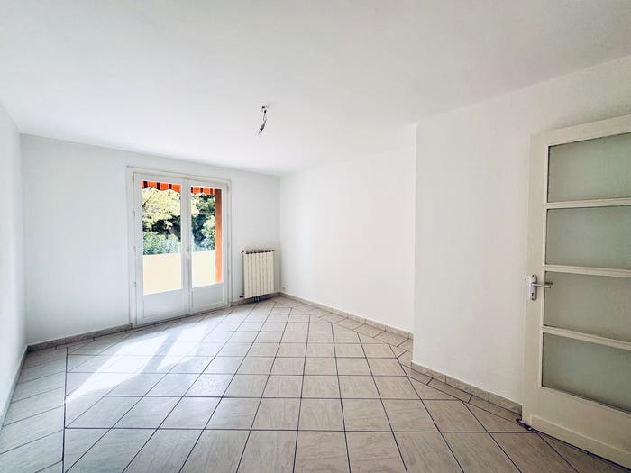 Appartement 3 pièces à vendre à Toulon, Pont du Las
