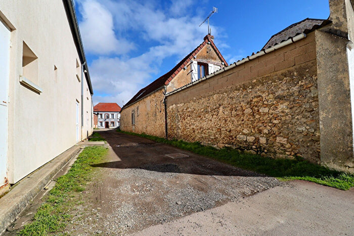 Maison 9 pièces à vendre - Sainville