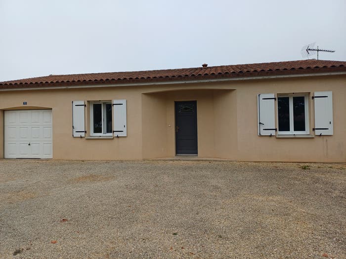 Civray : Maison 4 pièces à vendre