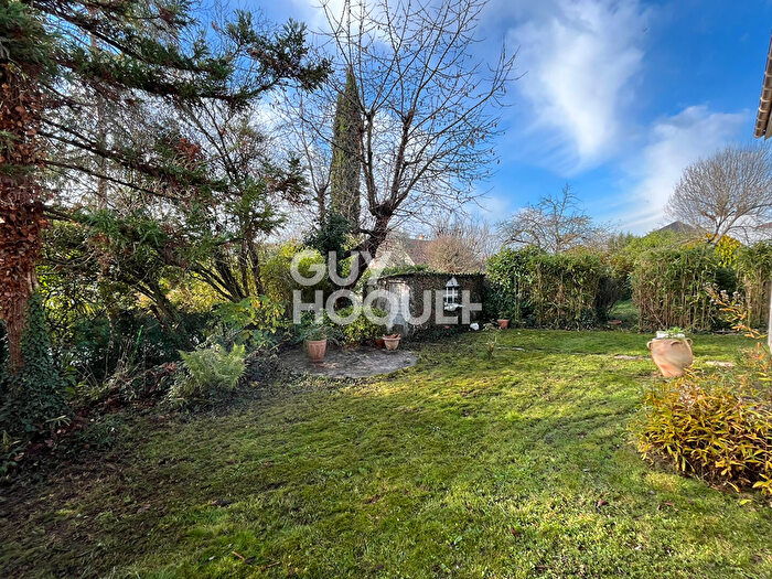 Maison 8 pièces à Fontenay-le-Fleury, Sables, Démènerie, à vendre
