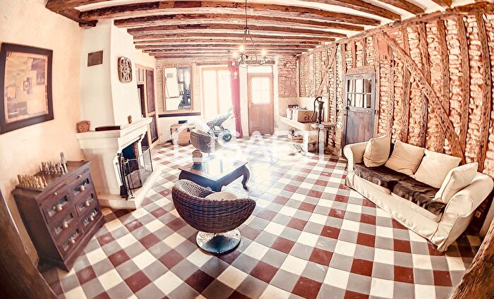 Maison 12 pièces à vendre à Donzy
