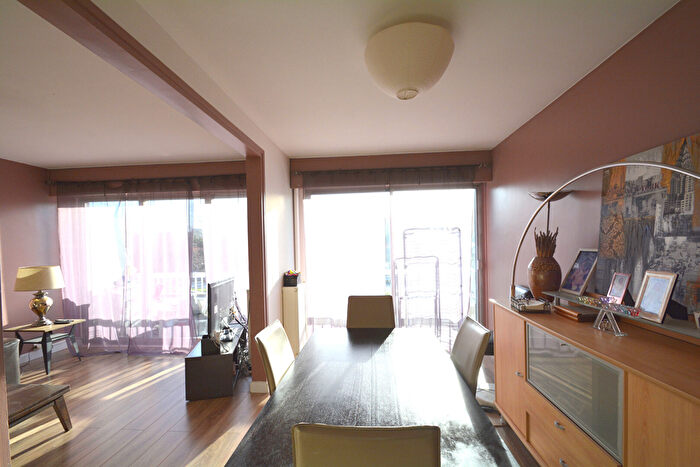 Appartement 4 pièces à Asnières-sur-Seine, Gresillons, Voltaire, à vendre