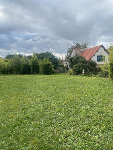 Maison 5 pièces à Saint-Escobille, à vendre