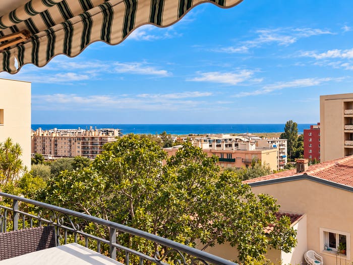Appartement 3 pièces à vendre à Nice, Caucade