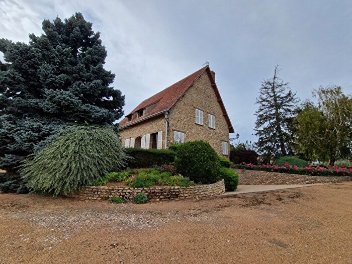 Sainville - Maison 7 pièces à vendre