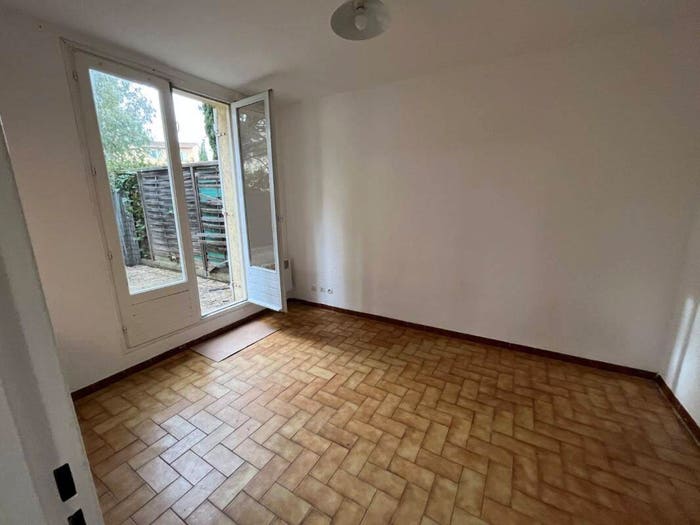 Appartement 1 pièce à louer - Est, Cogolin