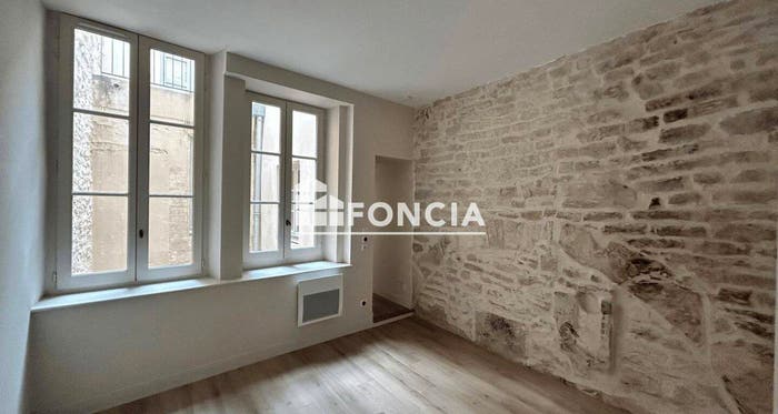 Arènes, Nîmes - Appartement 2 pièces à louer