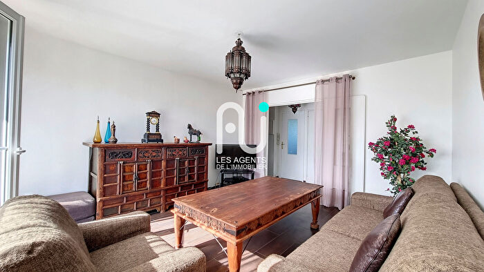 Asnières-sur-Seine, Coubertin : Appartement 3 pièces à vendre