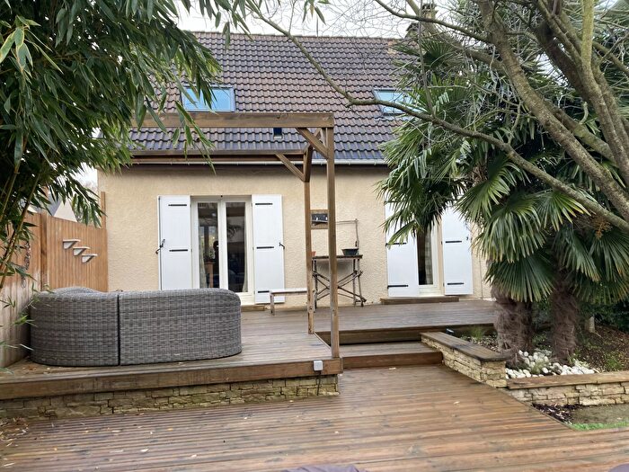 Maison 5 pièces à vendre à Magny-les-Hameaux