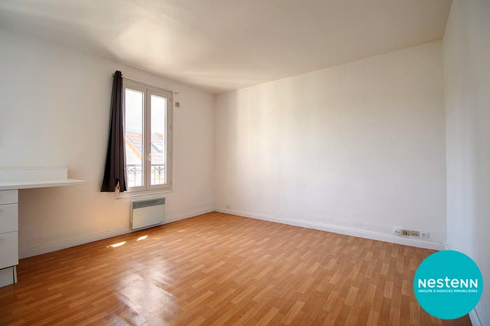 Appartement 1 pièce à Rueil-Malmaison, Coeur de Ville, à louer
