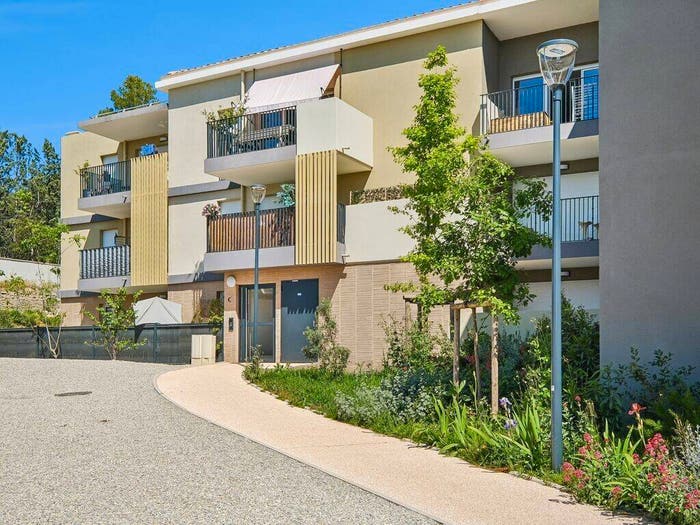 Collettes Est, Draguignan : Appartement 2 pièces à louer