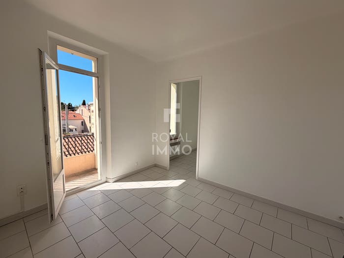 Appartement 2 pièces à louer - Toulon, Aguillon