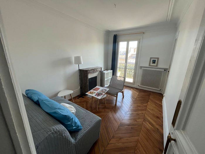Appartement 2 pièces à louer à Europe, Paris 8ème arrondissement