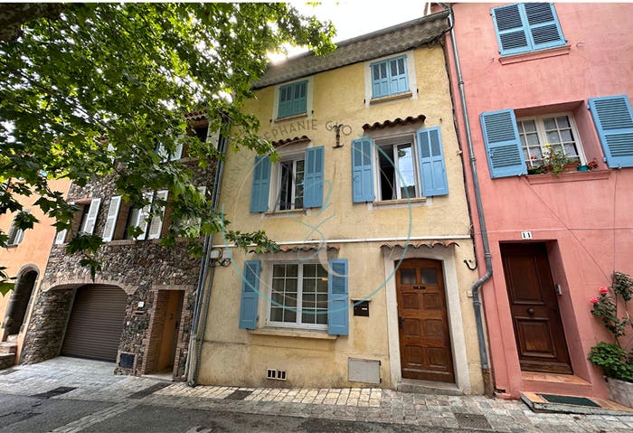 Cogolin, Centre-ville, Subeiran, Pas de Grimaud - Maison 5 pièces à louer